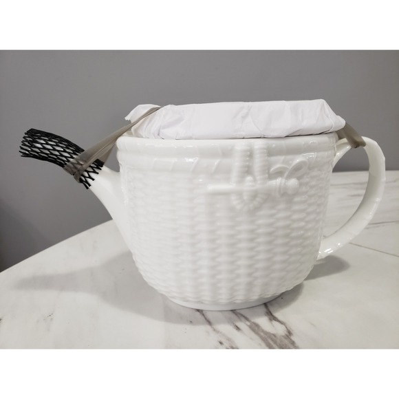 Wedgwood | Kitchen | New No Box Wedgwood Nantucket Teapot White Woven ...